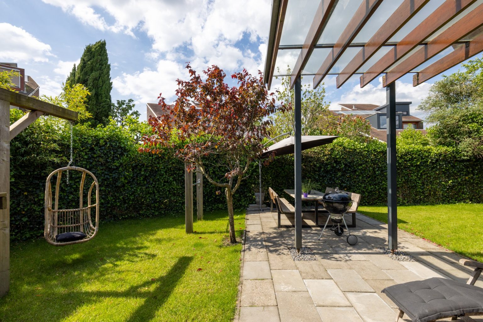 Moderne overkapping in de tuin – Wooninspiratie